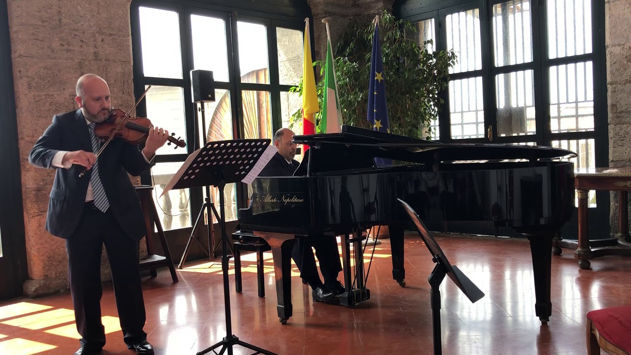 G.Petrassi Introduzione e Allegro - YouTube