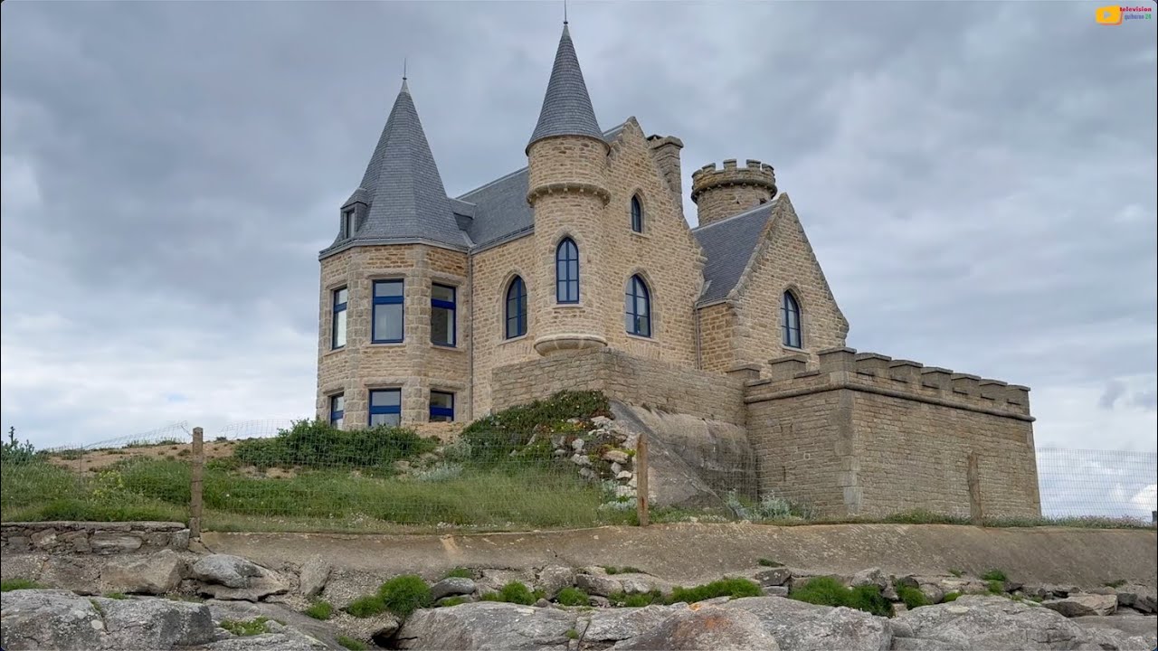 QUIBERON 🇲🇫 | Turpault Castle | Quiberon 24 TV - YouTube