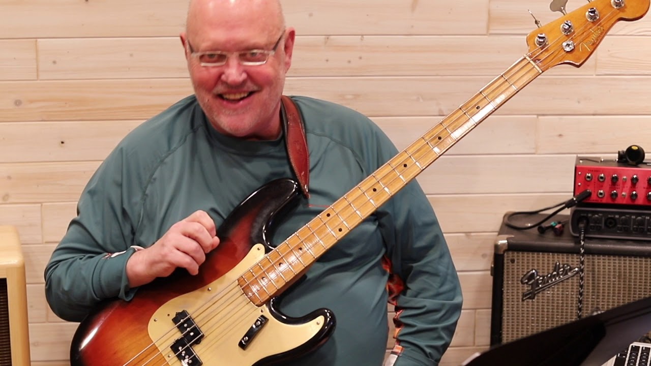 Real Bass Lessons 146 - R&B Groove - YouTube