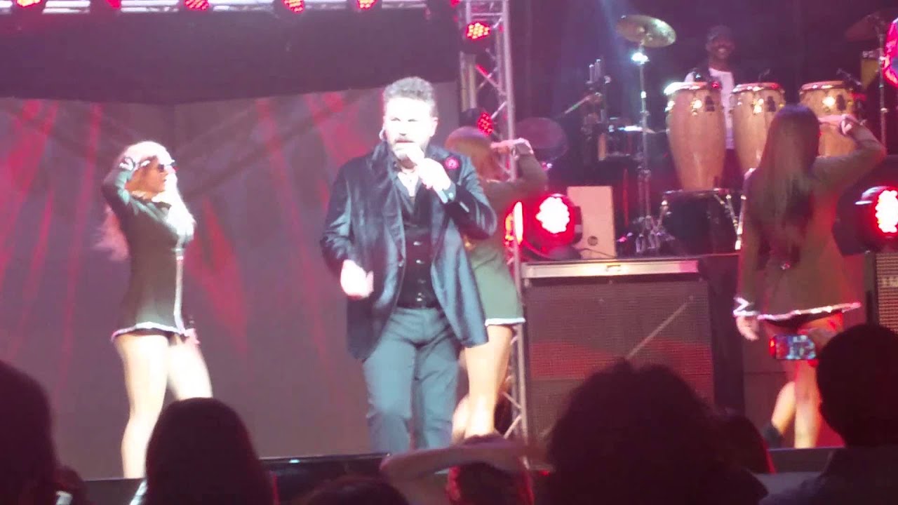Manuel Mijares Soldado Del Amor Chicago may28 2015 - YouTube