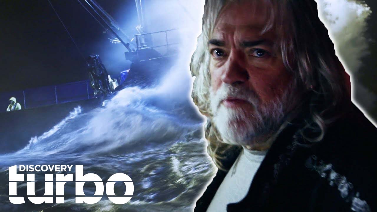 Cape Caution Battles The Worst Storm Of The Season | Deadliest Catch ...