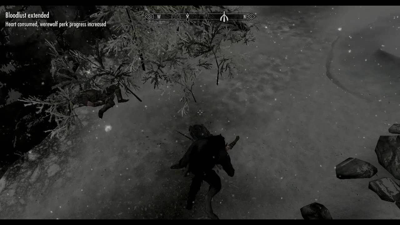 Skyrim - Werewolf (Beast Mode) / Eating all the people outside ...