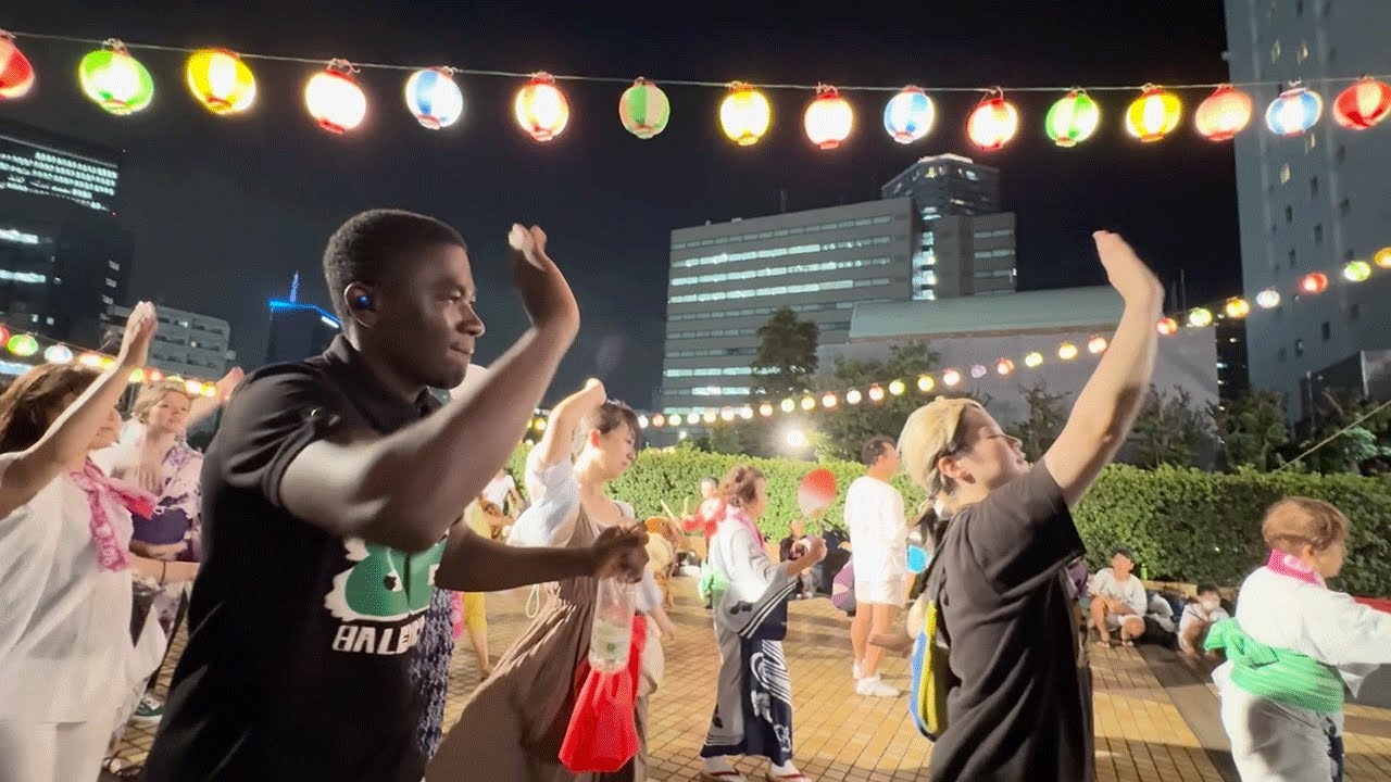 盆踊り 外国人ガチ勢も!元祖高層ビル 池袋 サンシャインシティ納涼盆踊り大会 / ダンシングヒーロー 大東京音頭 少年八木節 大塚ものがたり