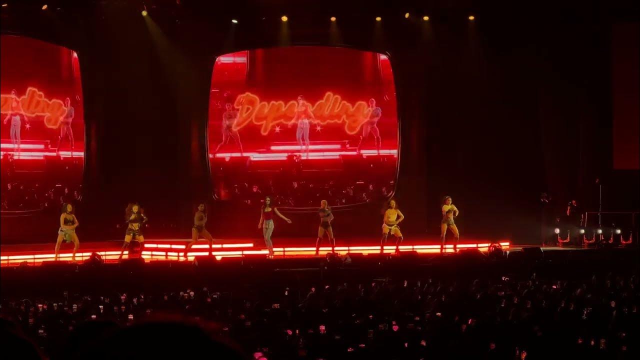 제니 콘서트 JENNIE - Mantra l The Ruby Experience in Seoul @인스파이어 아레나 250315 @jennierubyjane - YouTube