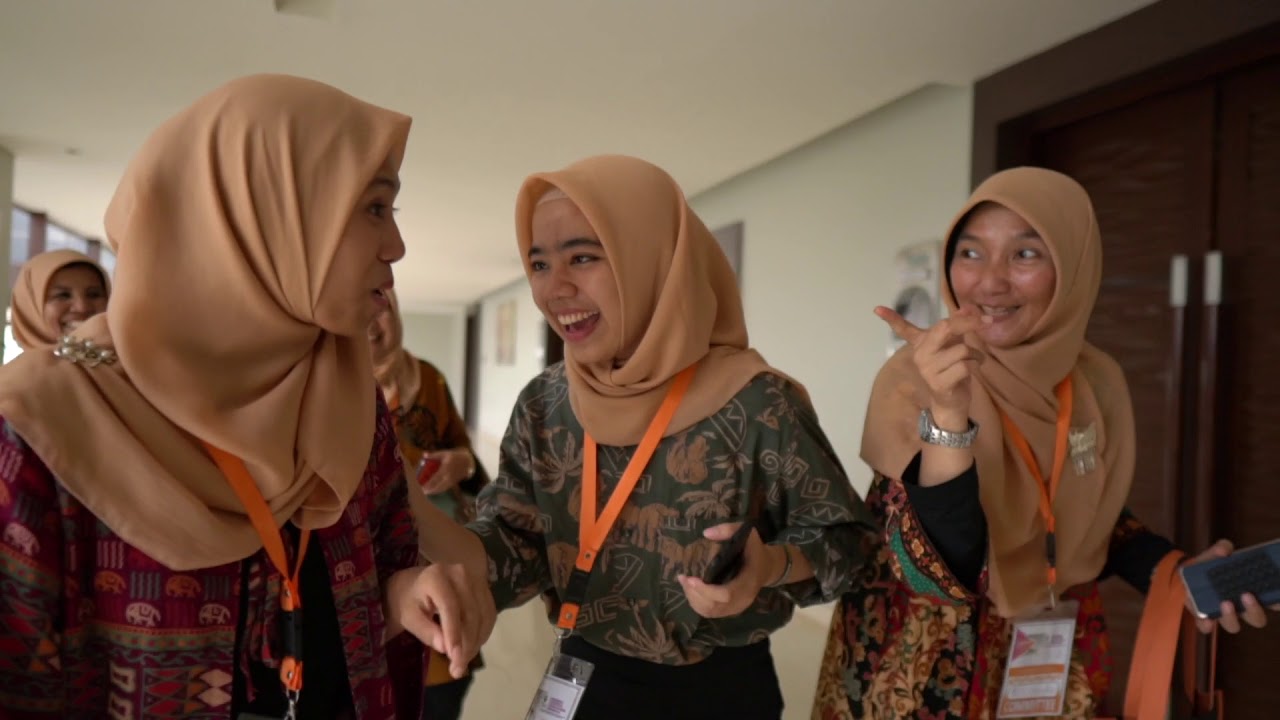 Slow Motion in Hotel Mercure Padang | Sony A6500 + Sigma 16 mm F1.4 ...