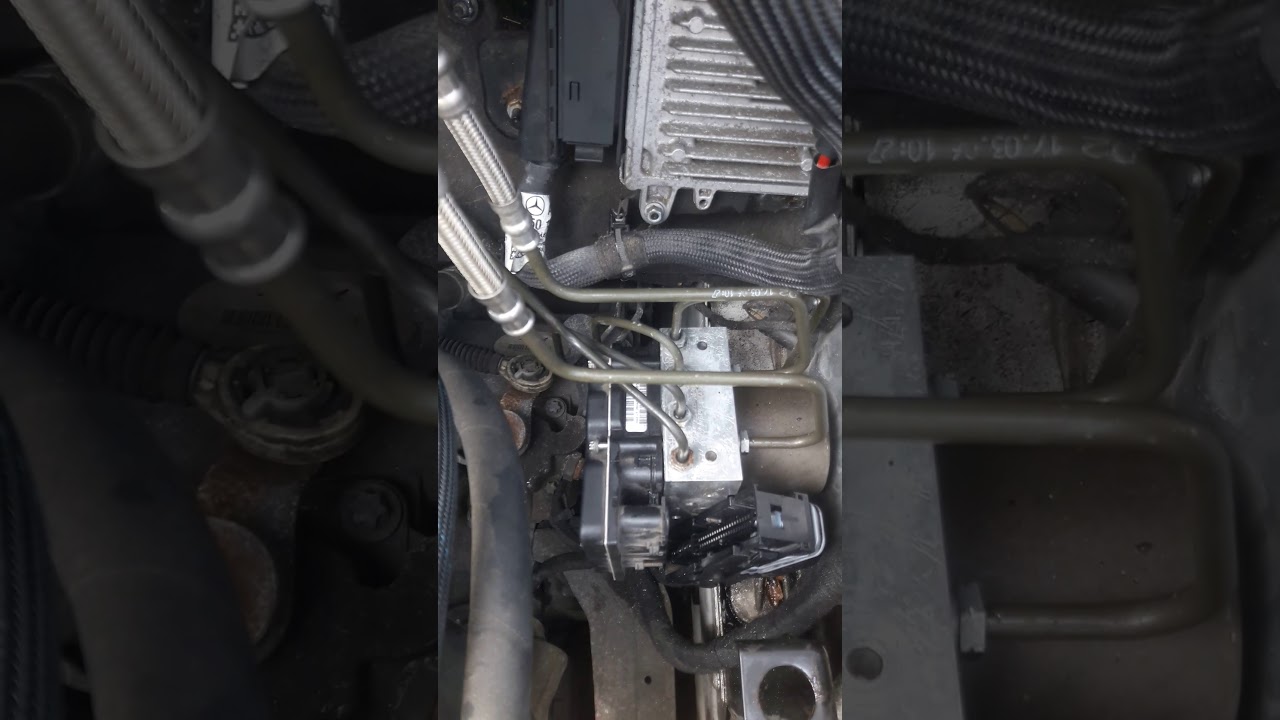 Mercedes Benz 2006 W169 Abs module replacement - YouTube