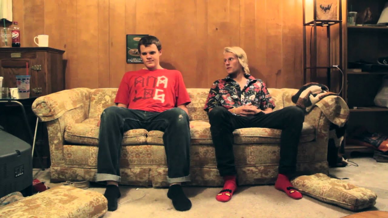 hey dylan: fart - YouTube