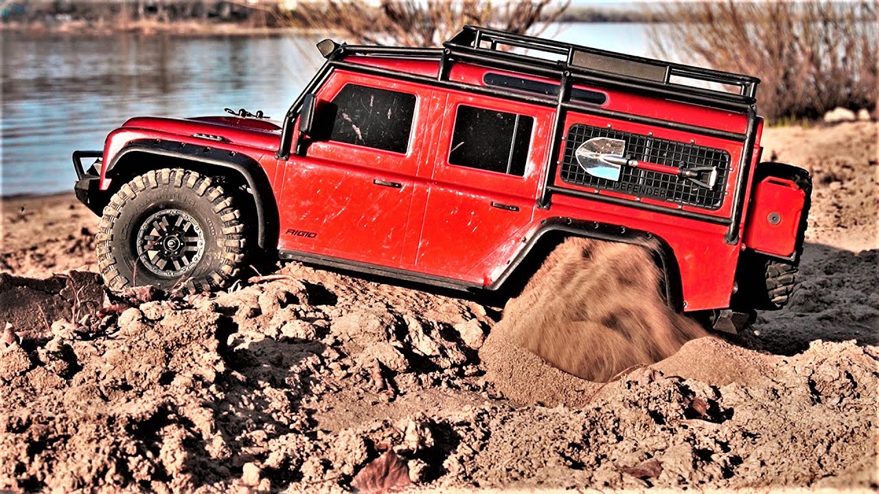 RC Car Beach Bashing - Traxxas TRX 4 Land Rover Defender - YouTube
