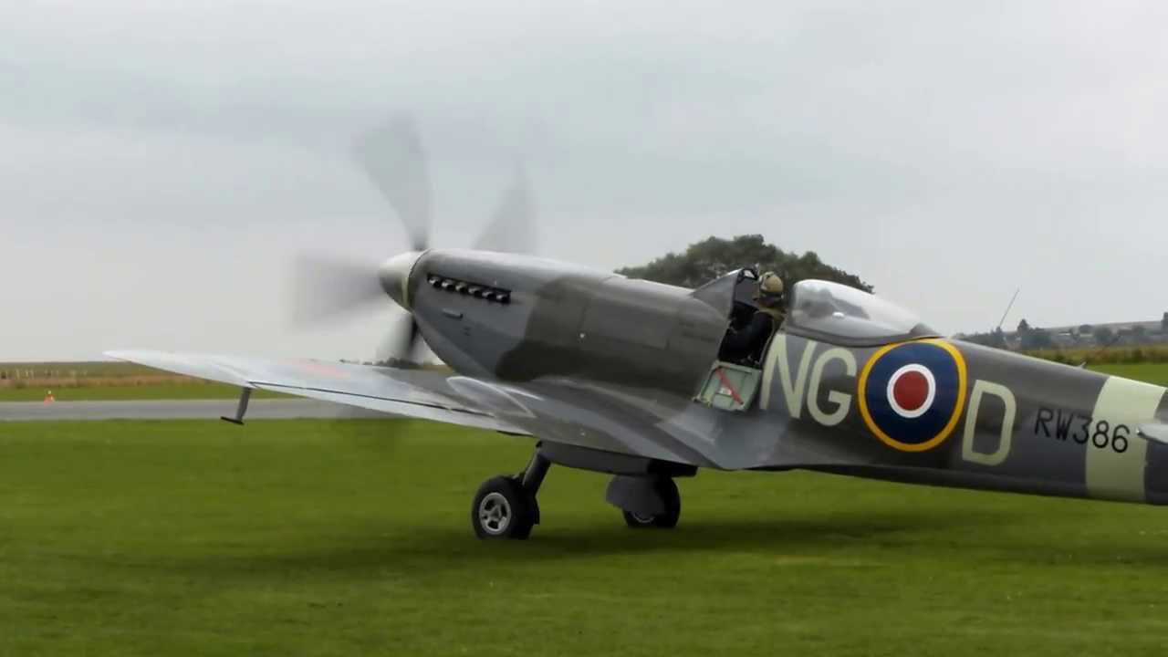 Spitfire Engine Start - YouTube