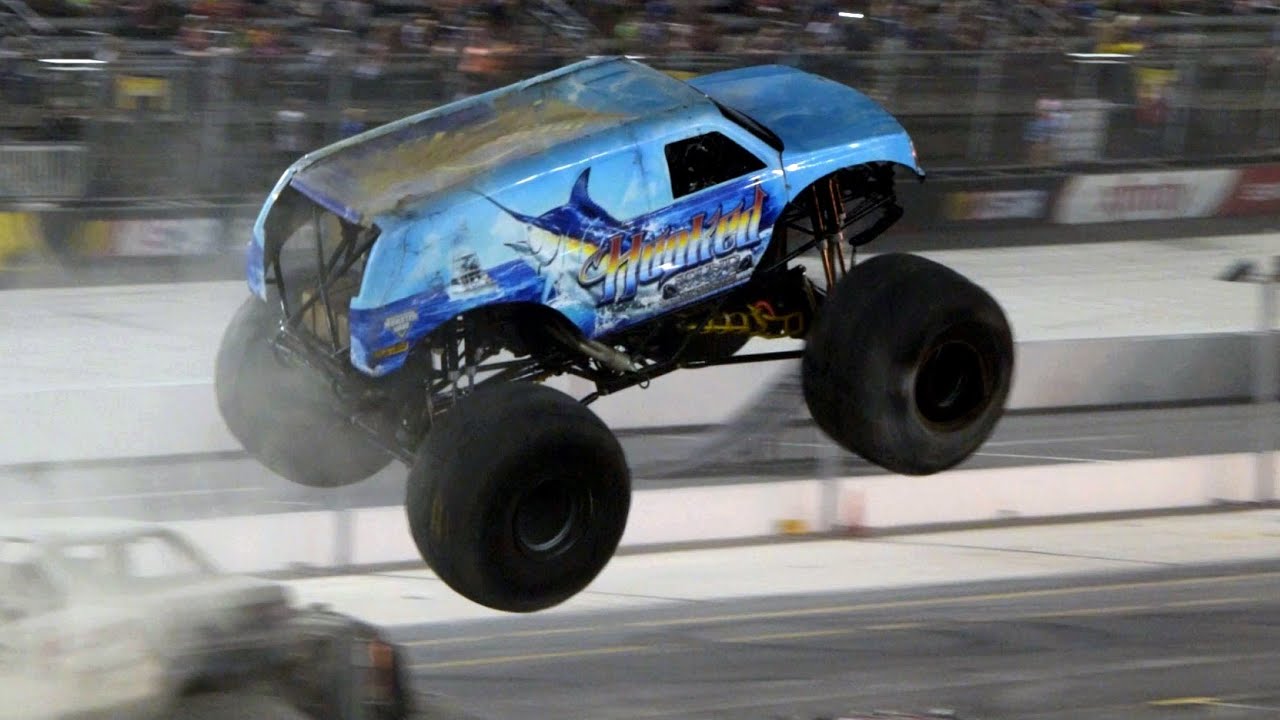 Hooked Freestyle | Thompson Metal Monster Truck Madness | Bristol Motor ...