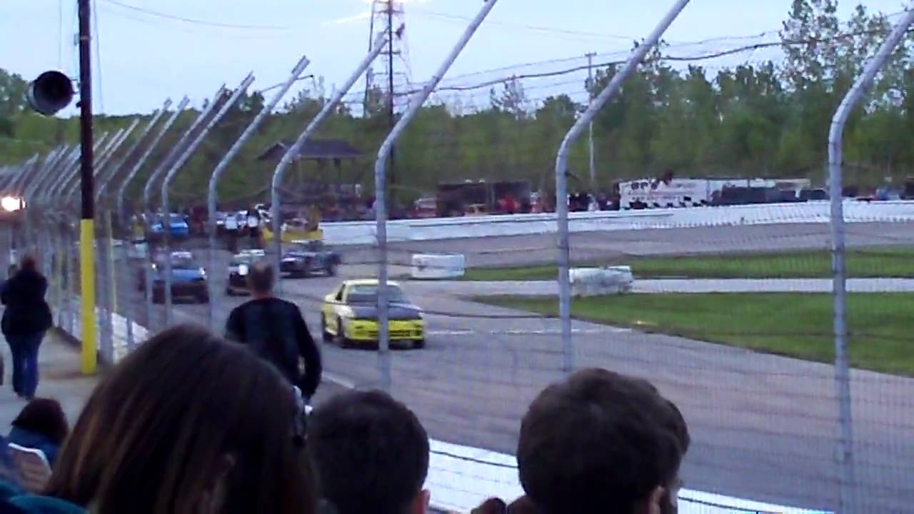 PAINESVILLE SPEEDWAY 2010 - YouTube