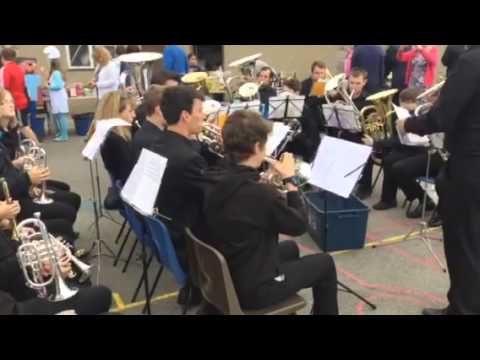 Band Llanrug - YouTube