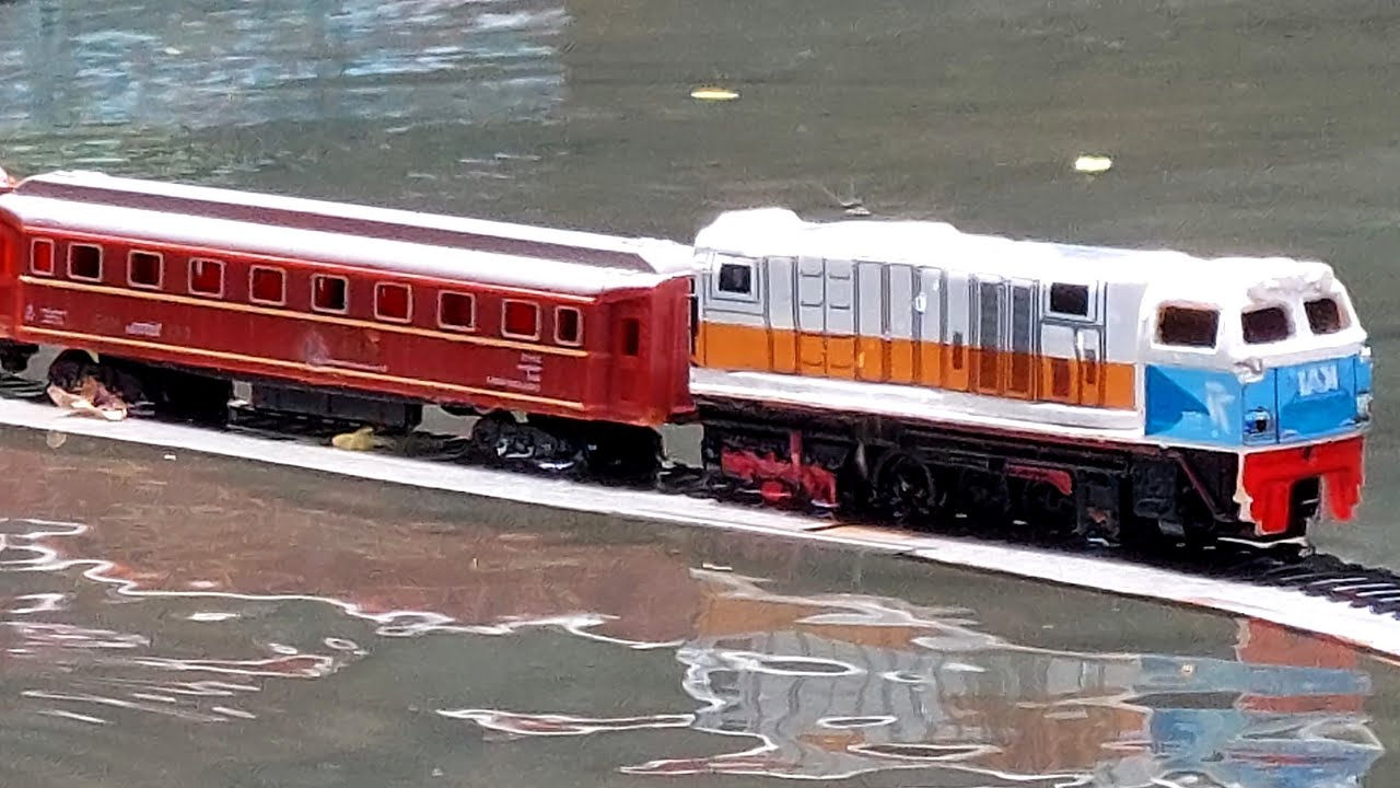 rail king intelligent classical train - YouTube