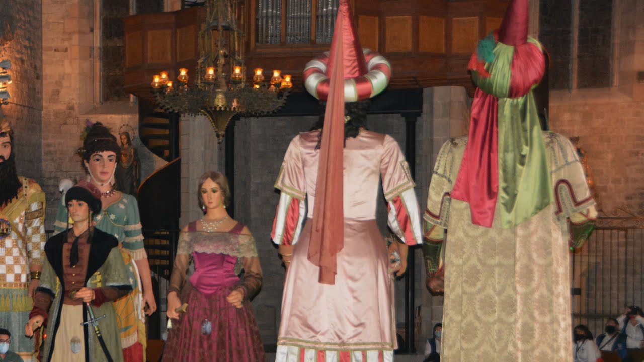 Ball de quatre dels Gegants del Pi I Ballada de Gegants Històrics a ...