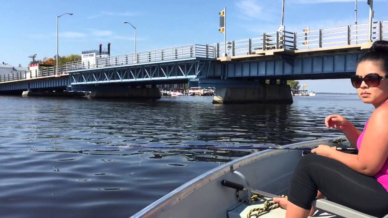 Autumn In Winneconne Wisconsin - video by iPhone 6 - YouTube