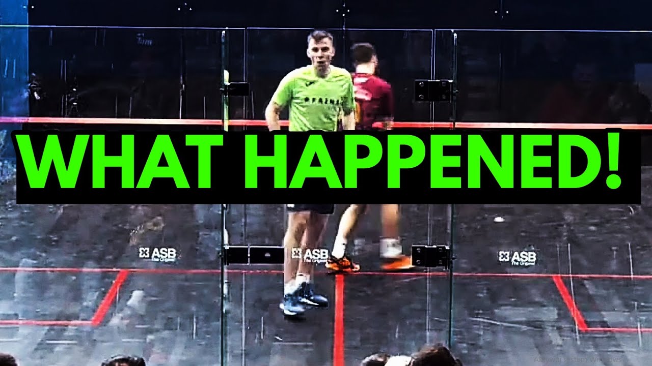 SQUASH. Amazing behind-the-back winner! - YouTube
