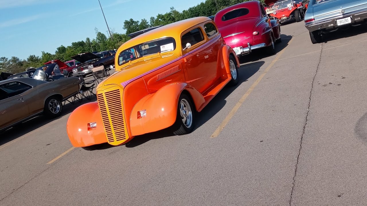 Godzilla blew up the hellcat & the hellcat ran away 😮 - YouTube