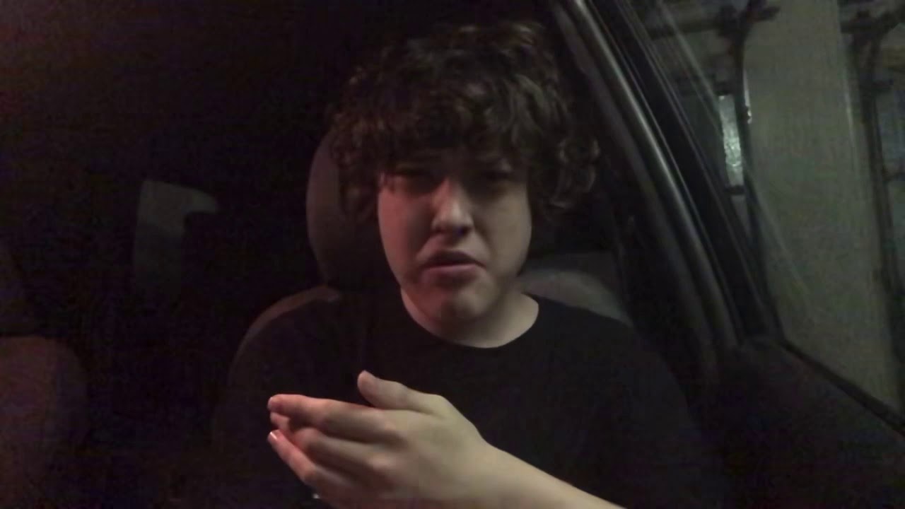 100 Gecs fans forcing themselves to like 100 Gecs - YouTube