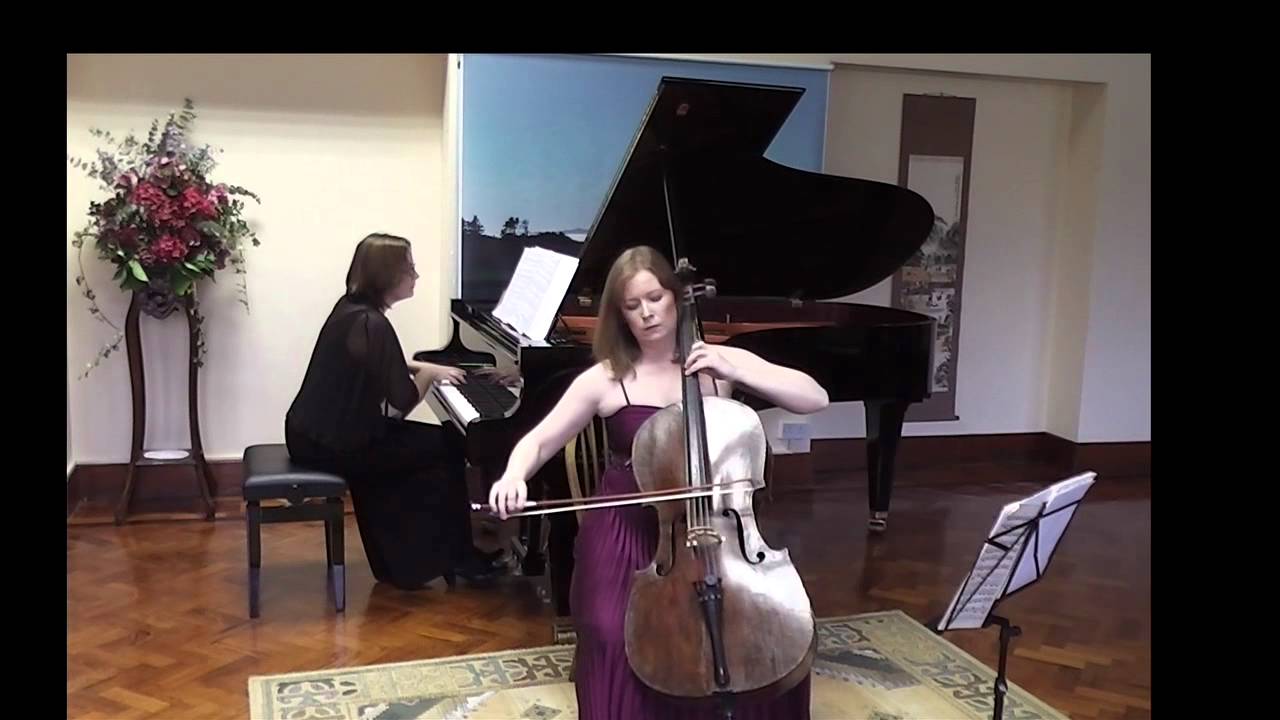 Bach/Gounod's 'Ave Maria' - Ailbhe McDonagh & Orla McDonagh - YouTube