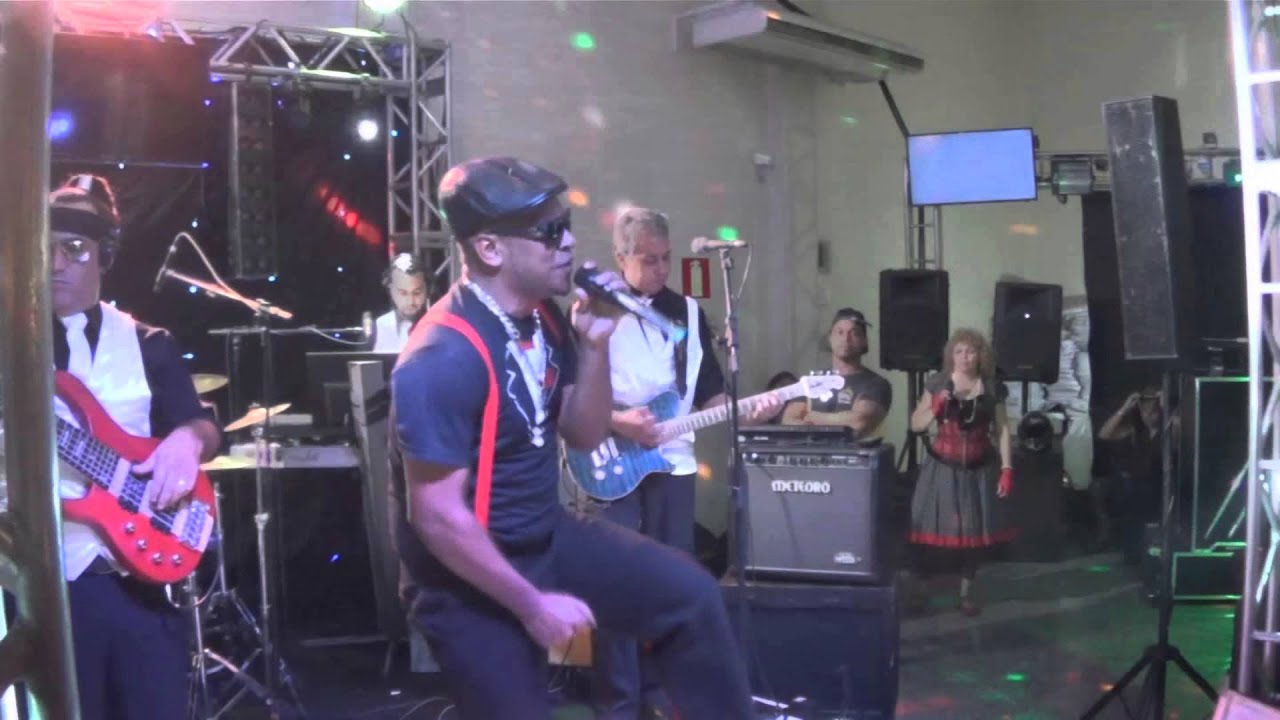 BANDA BAILE BH Anos 60 Casamento de Sheila - YouTube