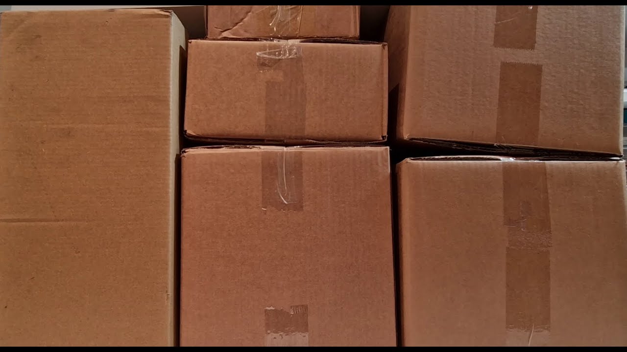 more unboxing and more plastic goodies plus a tribute to Her Majesty ...