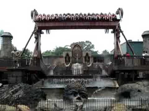 THE CRYPT AT KINGS DOMINION - YouTube