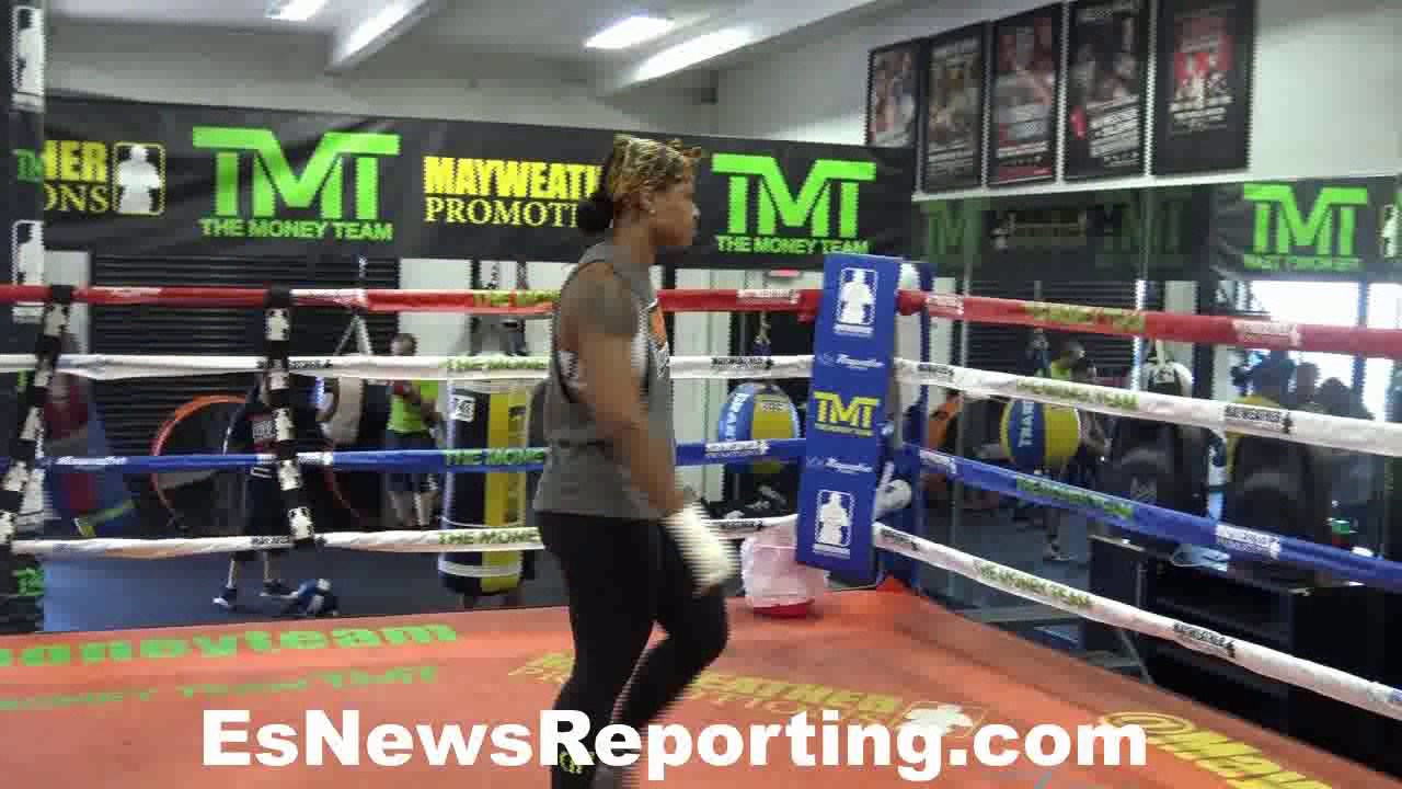 Latondria Ton Ton Jones working out - EsNews Boxing - YouTube