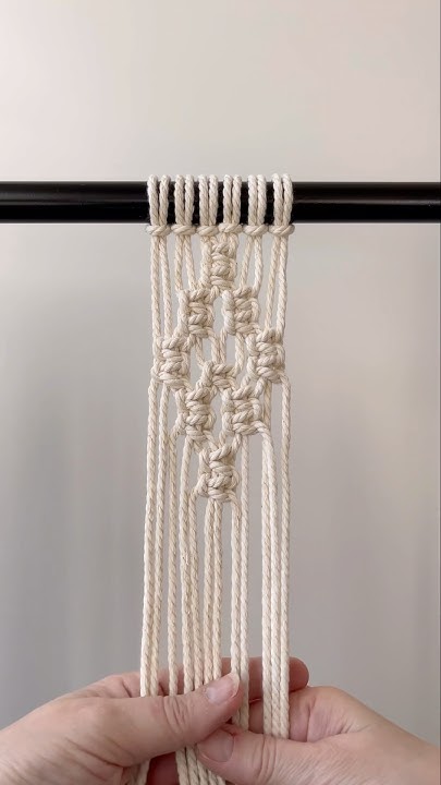 Macrame pattern #macramedesigns #macramepatterns #macrame #macrametutorial #macrameknot #diy ...