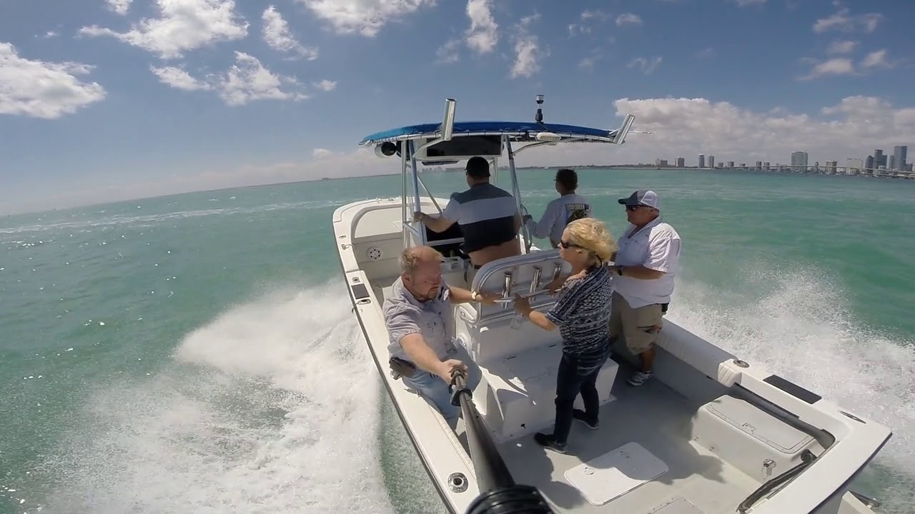 1995 Dusky 256 Fisherman's Cuddy sea trial - YouTube