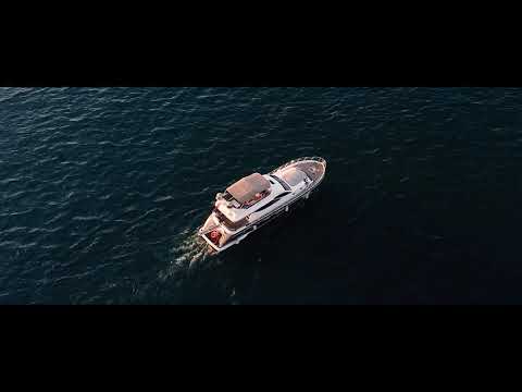 İstanbul Boğazı'nda VİP Yat Kiralama | Boat İstanbul®