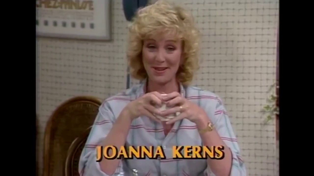 Growing Pains Is Doin' It The Best It Can (Opening Credits) - YouTube