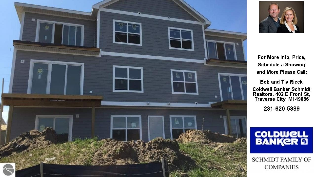 979 Lake Ridge Drive, Traverse City, MI Presented by Bob and Tia Rieck ...