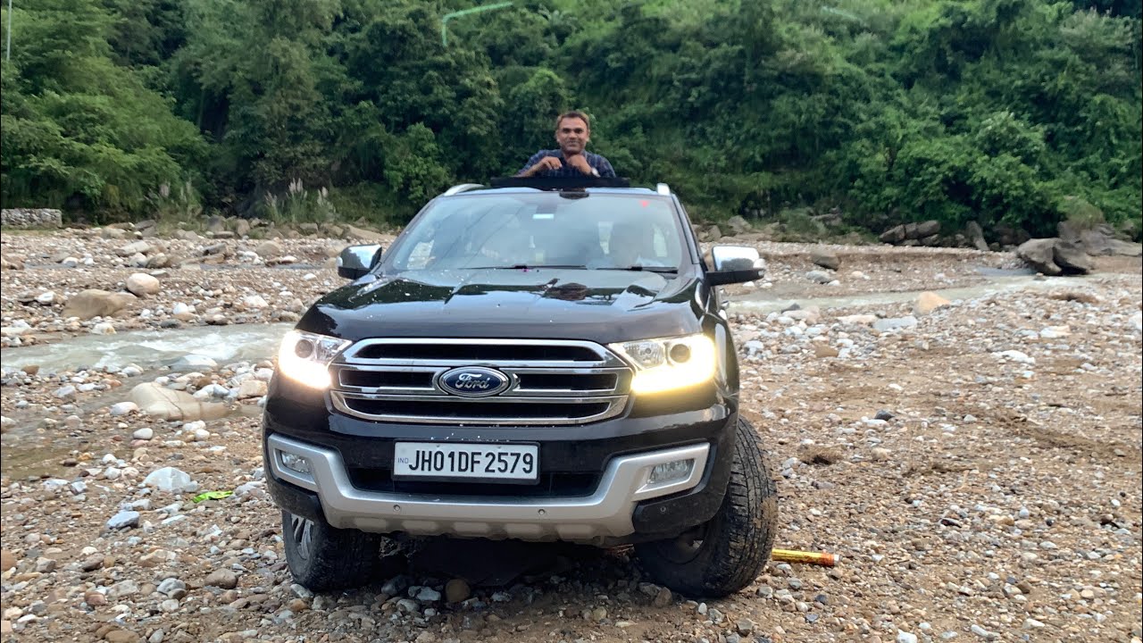 Best off-roading moments in ford endeavor in river belt Nepal - YouTube