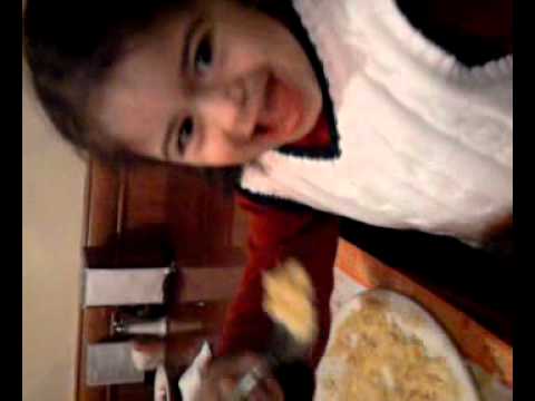 Hailey suazo eating - YouTube