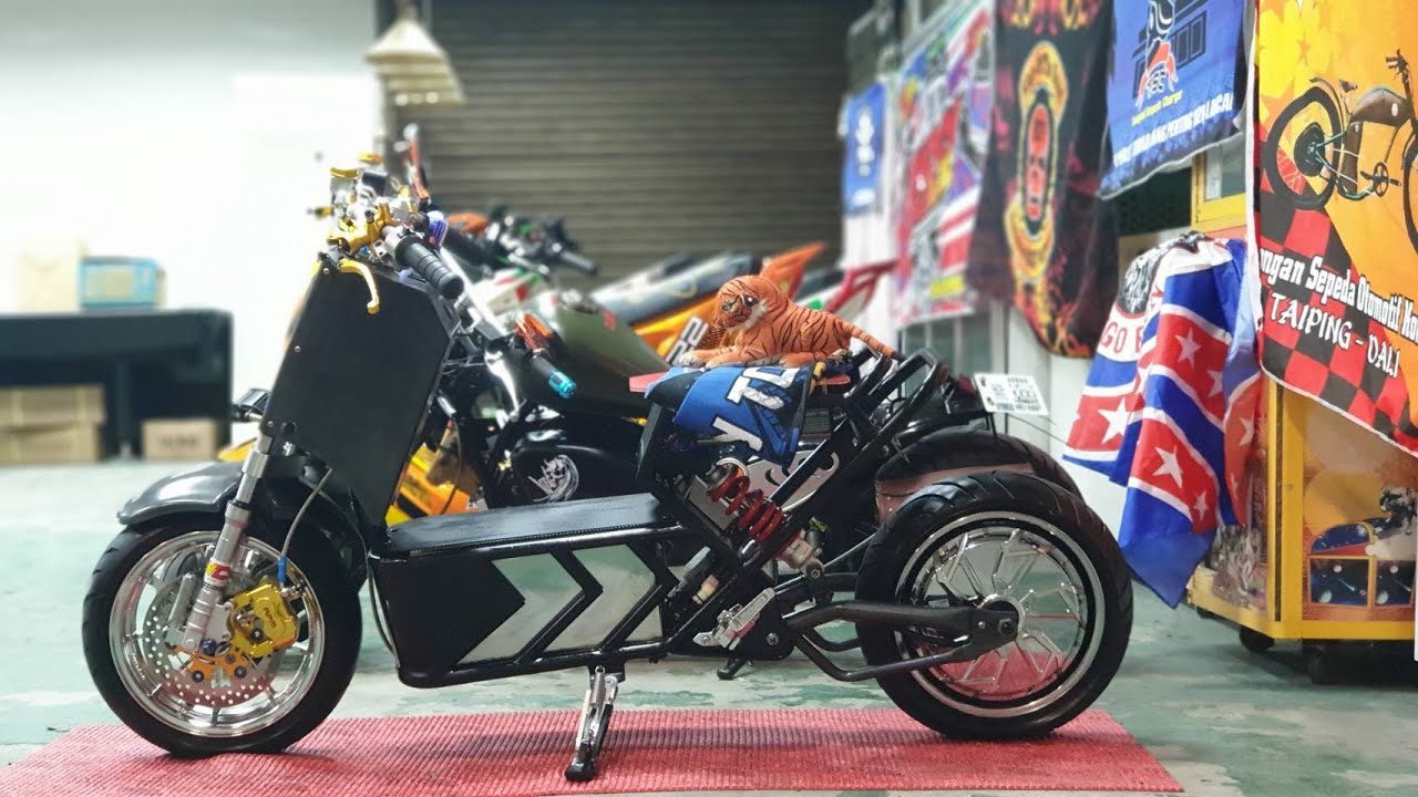 Review sepeda listrik custom mirip honda zoomer - YouTube