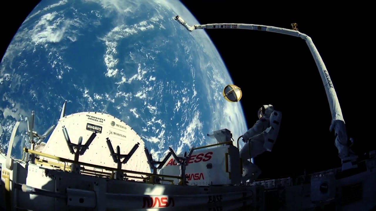 STS-61B OEX Target deployment - YouTube