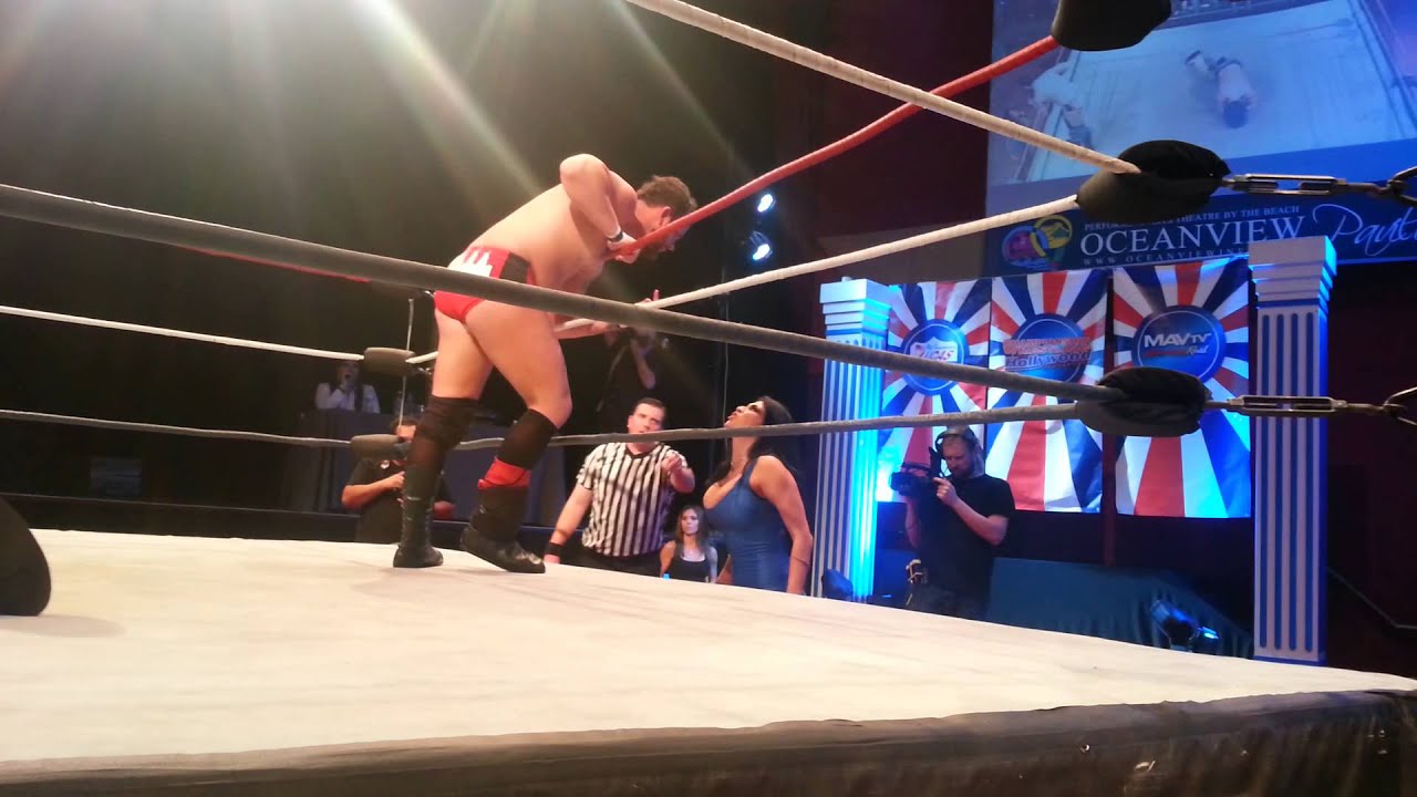 Ricky Mandel w/ Shelly Martinez vs Duke CWFH OVP - YouTube
