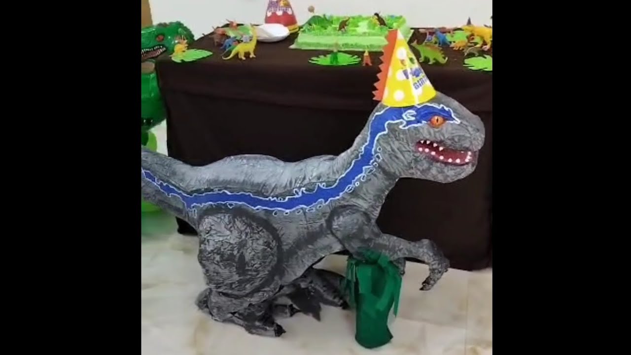 Making the Jurassic World Blue velociraptor from Cardboard. - YouTube
