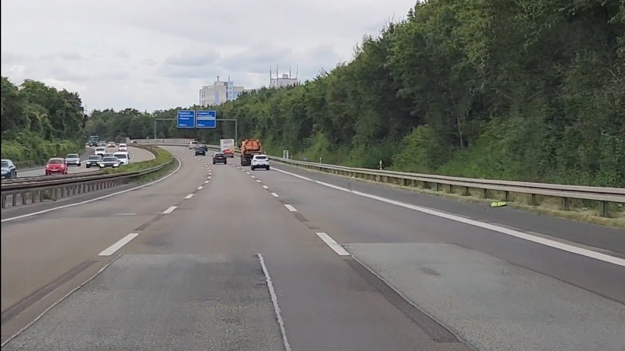 a drive from Frankfurt to Sulzbach shoppingmall over Highway A66 PLEASE ...