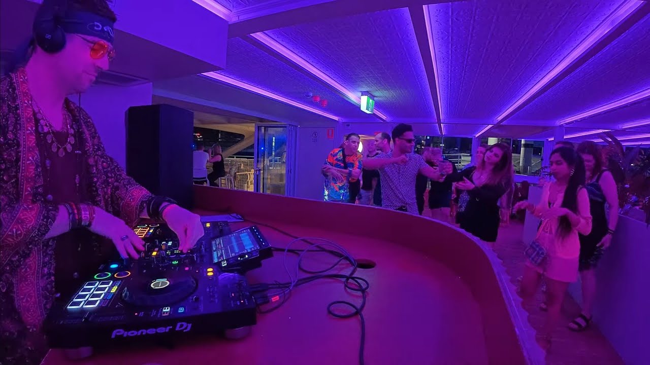 CRi Closing Set Oasis Boat Tour, Brisbane 2024 (Yotto, Nils Hoffman ...