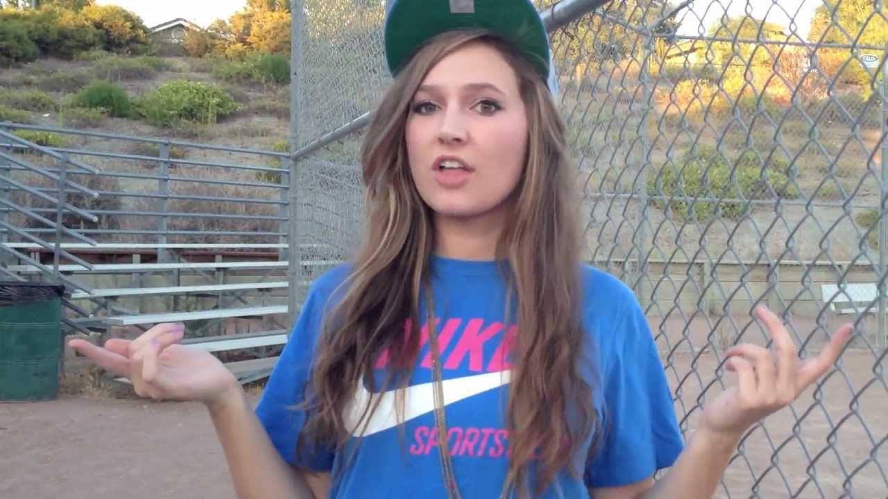 Justin Bieber feat. Big Sean "As Long As You Love Me" Courtney Randall ...