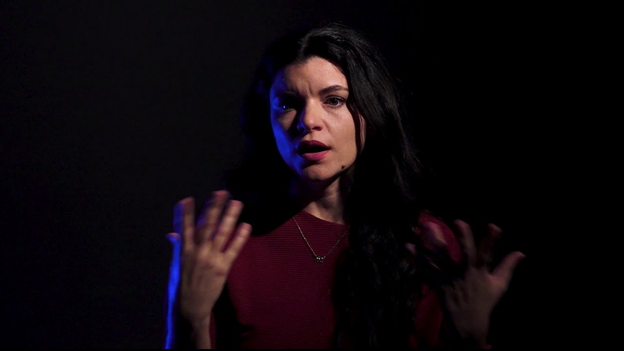 Simone Spiteri taqra Lucy Min? ta’ Lara Calleja - YouTube