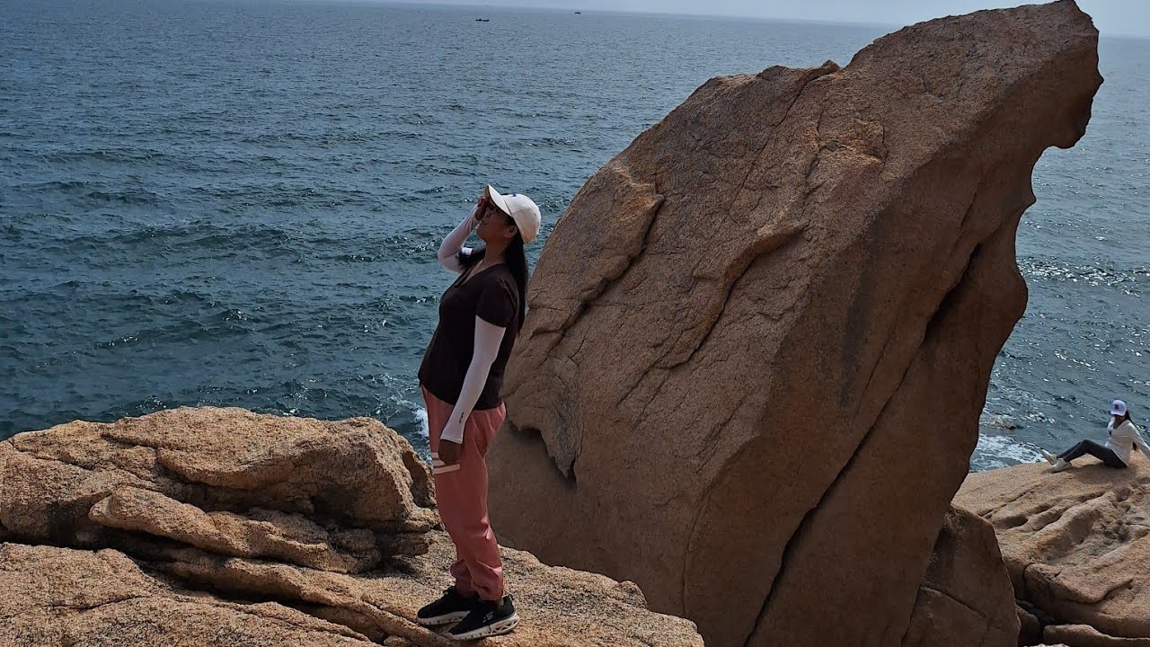 ANGELS WING ROCK CHEUNG CHAU ISLAND PART3 - YouTube