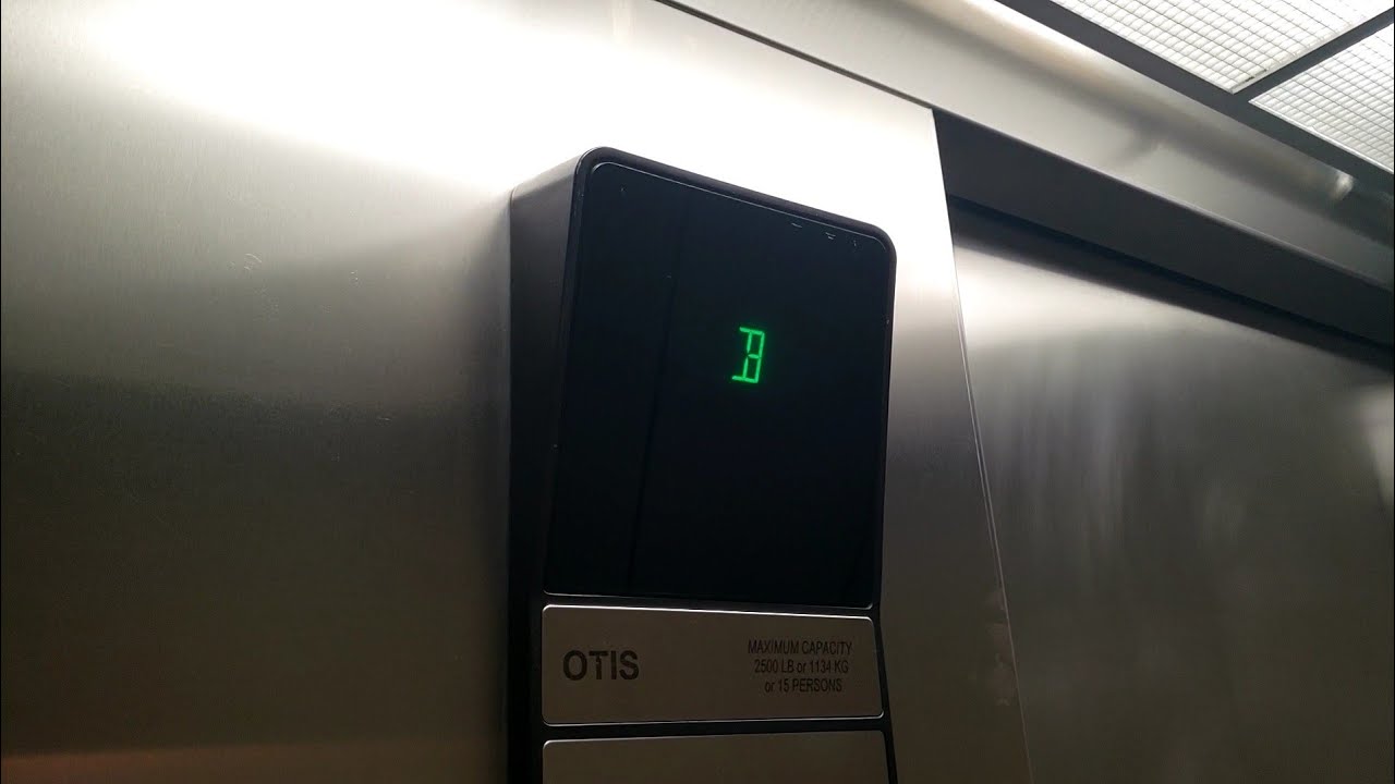 Otis Hydraulic Elevator @ University Services Building, Lawrence ...