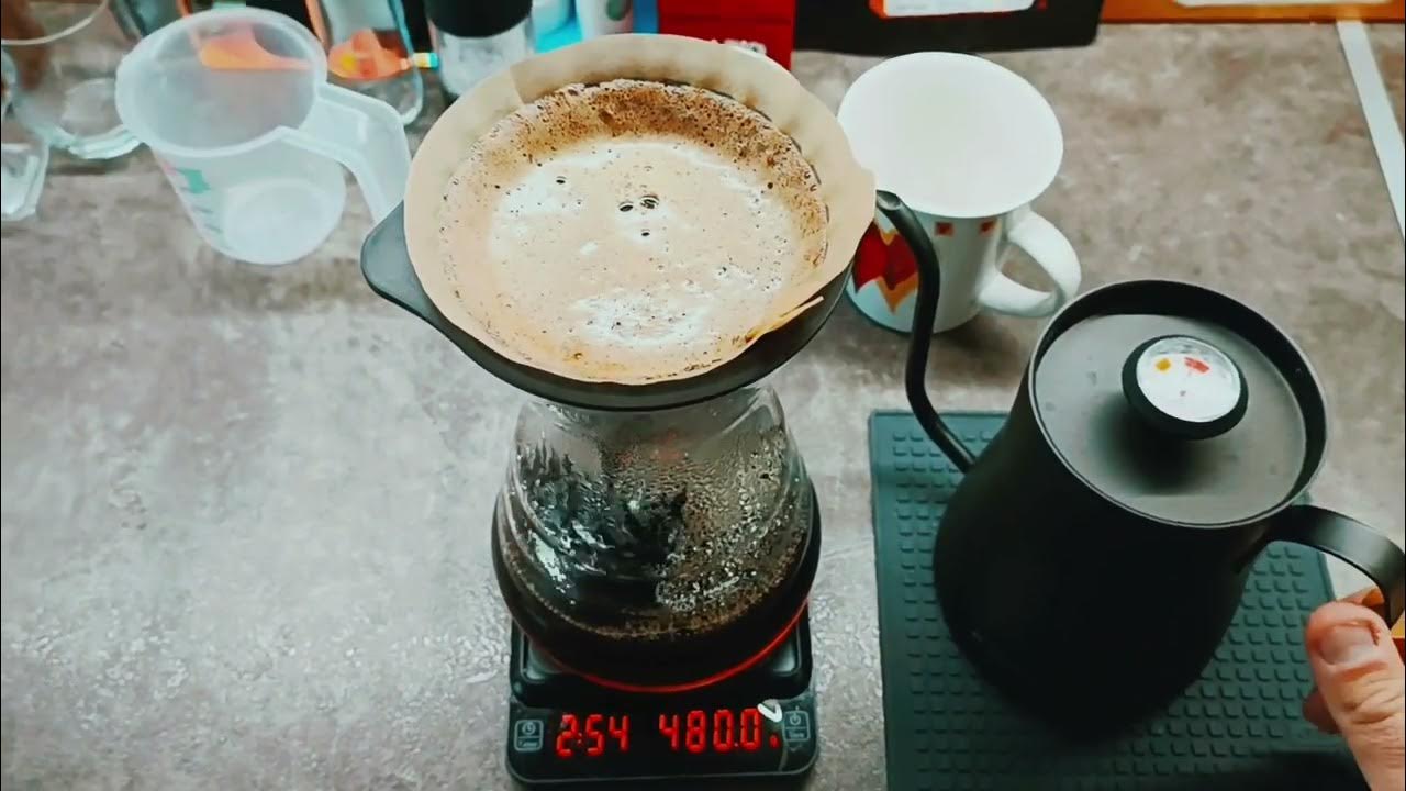 V60 Tetsu Kasuya method - YouTube