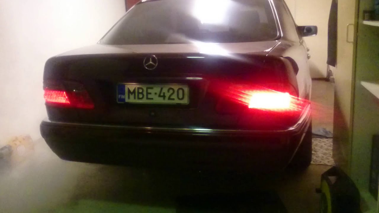 Mercedes W210 E420 V8 Start Up - YouTube