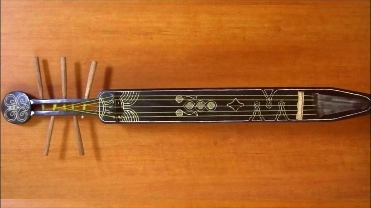 Two Tonkori solos from Hokkaido, Japan (Kanaya Eijiro) - YouTube