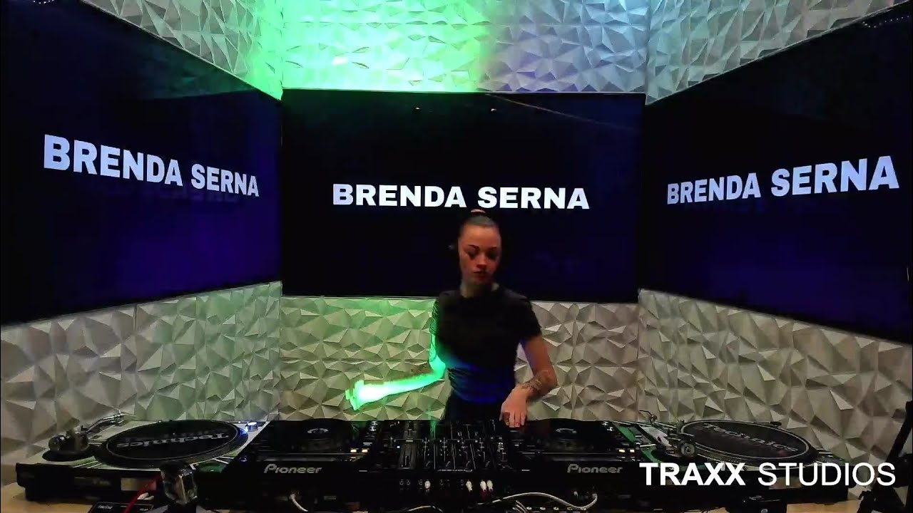 TRAXX STUDIOS PRES. BRENDA SERNA [19-01-2023] - YouTube