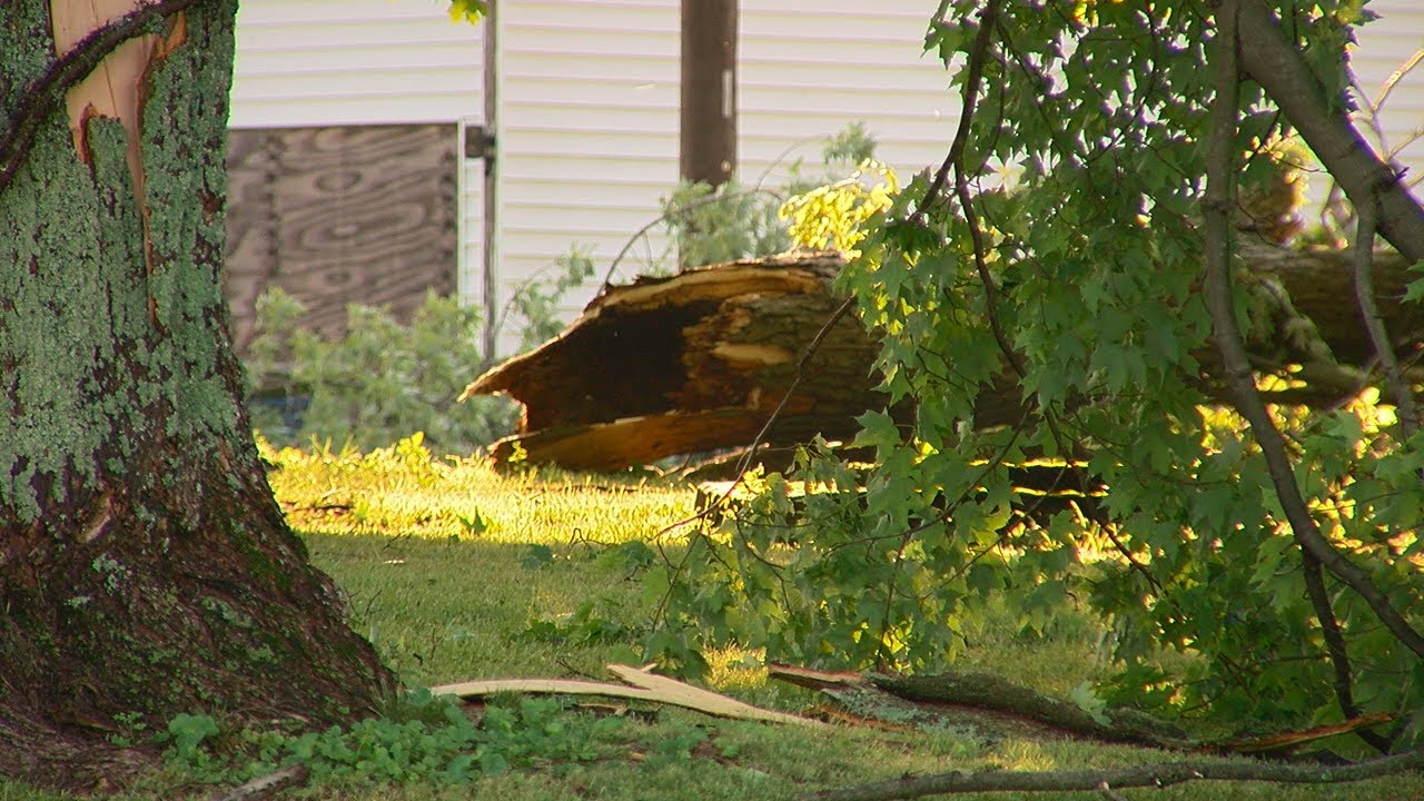 Dry Ridge families cleaning up after storm damage from heavy rains ...