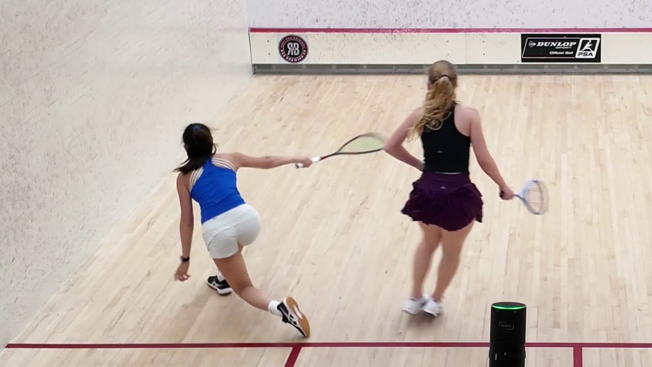 Olivia Bolger v Zoe Chong--Final-GU17 Junior Squash Champs. - YouTube